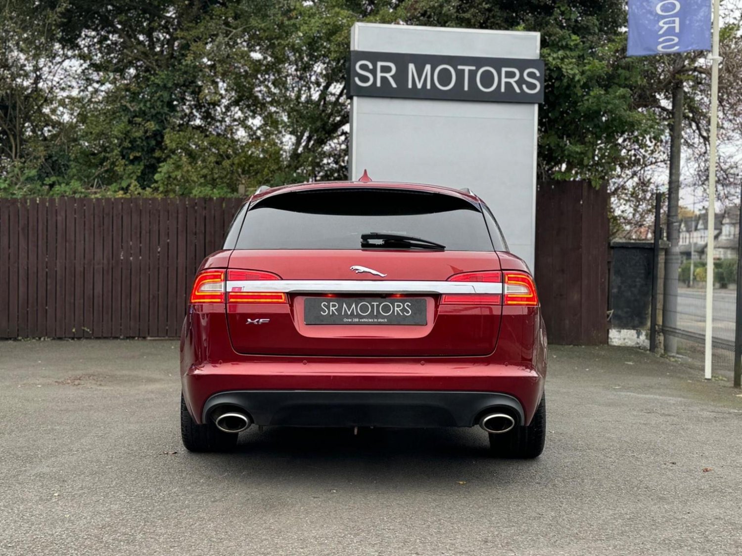 Used JAGUAR XF 2013 Red for sale - £6990 in Hillington, Scotland | SR ...